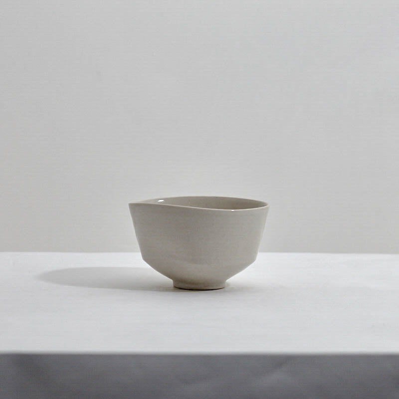 Gravity Defying Cup | Oriental Design & Gift