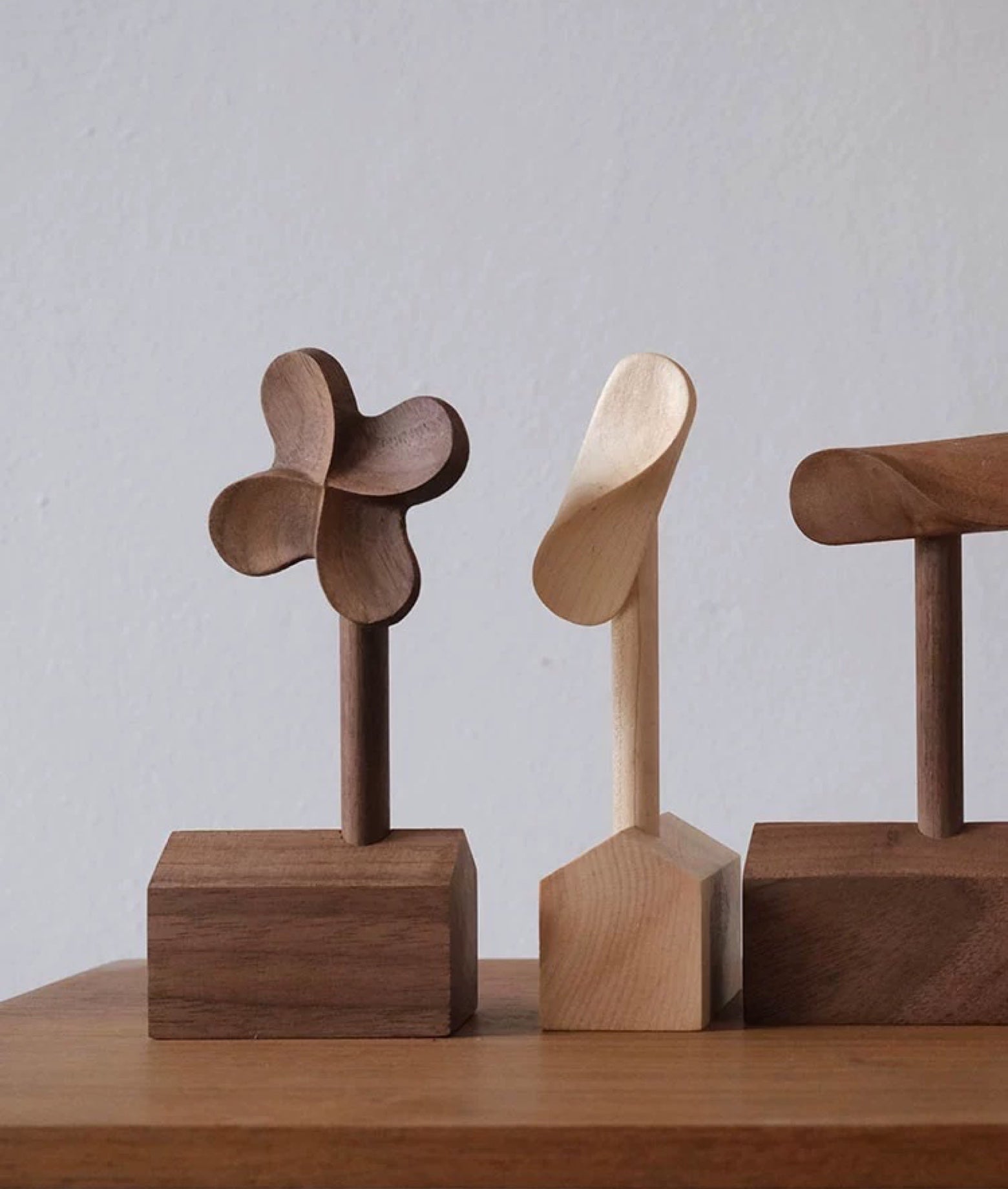 MUMO waiting for the wind wood windmill | Oriental Design & Gift